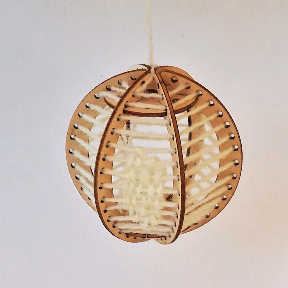 Christmas Tree Decoration | Pop Out Projects – This is Knit